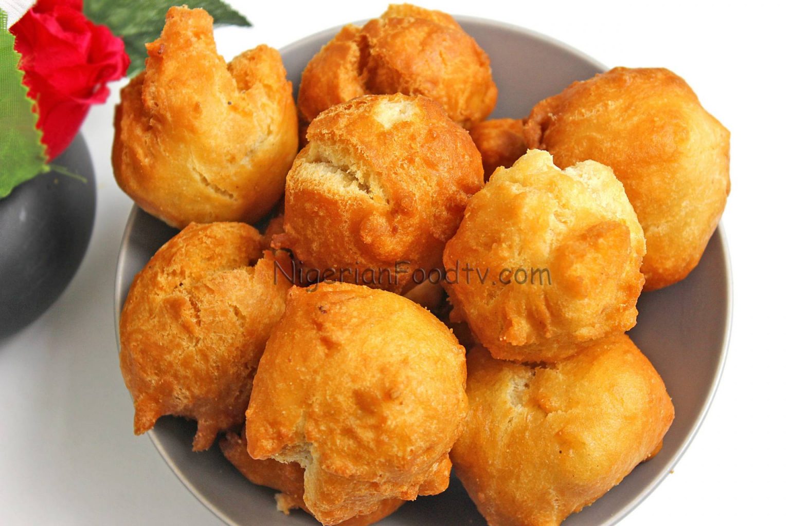 Crunchy Nigerian Buns(how to make Nigerian crunchy buns) – Nigerian Food TV